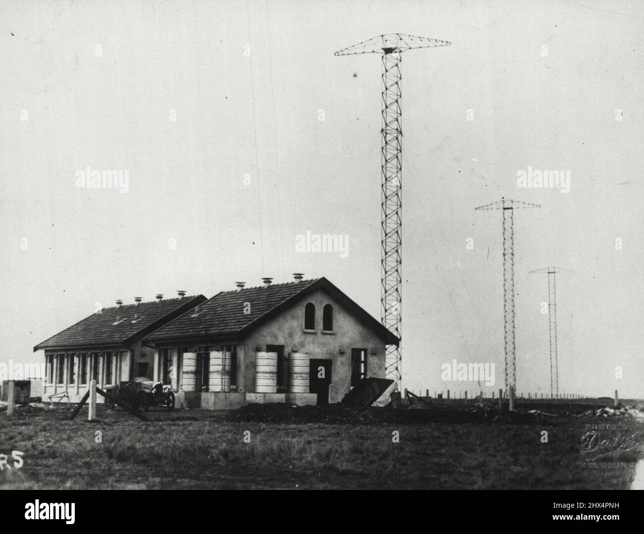 Historical wireless towers hi-res stock photography and images - Alamy