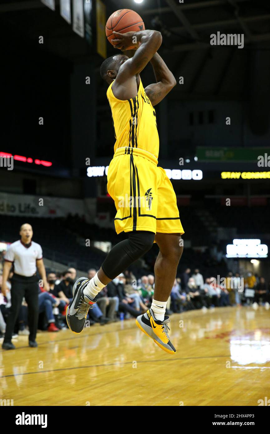 And chris jones hi-res stock photography and images - Alamy