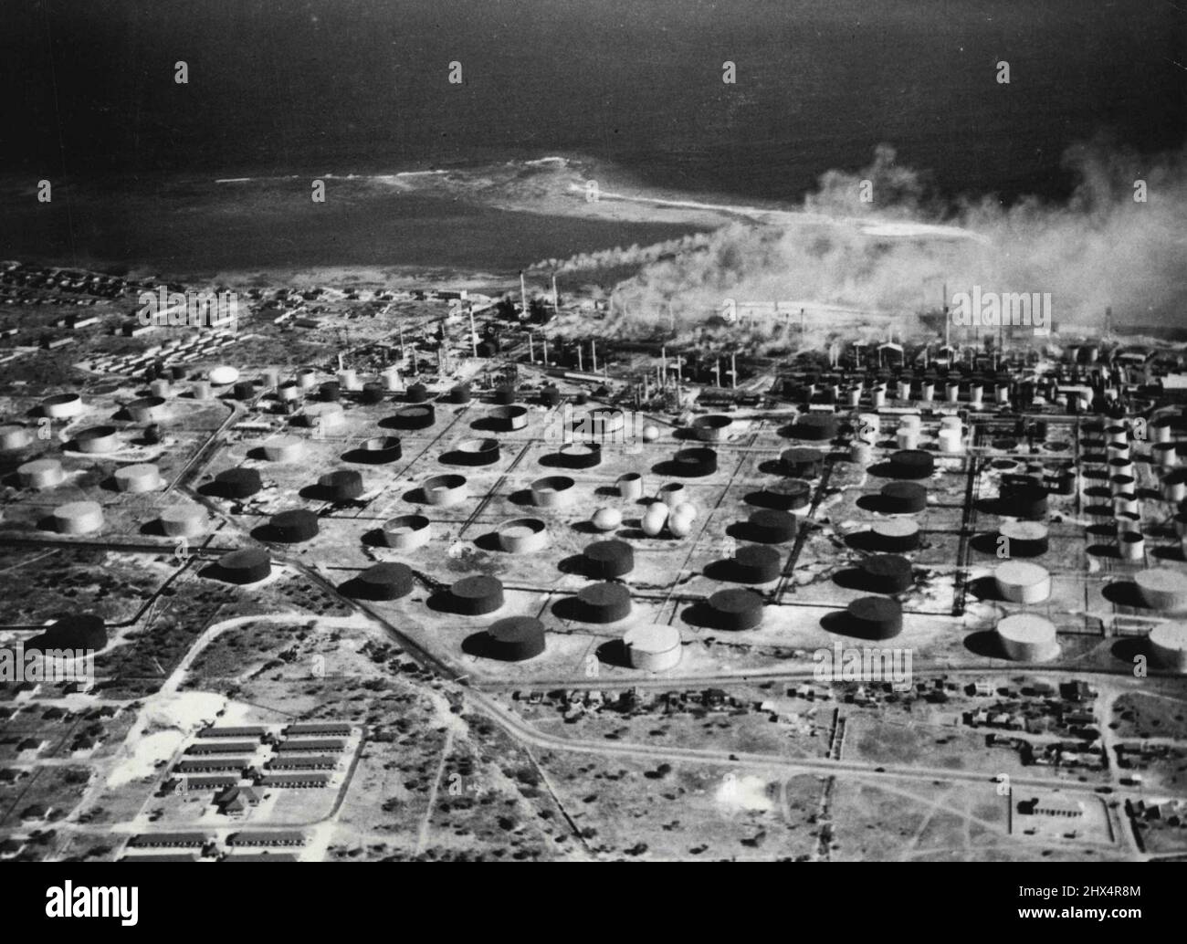 Aruba oil industry hi-res stock photography and images - Alamy