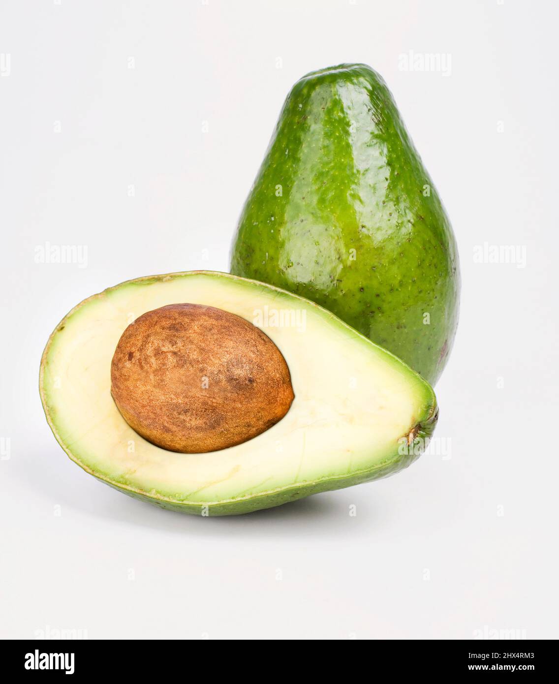 Avocado cross section hi-res stock photography and images - Alamy