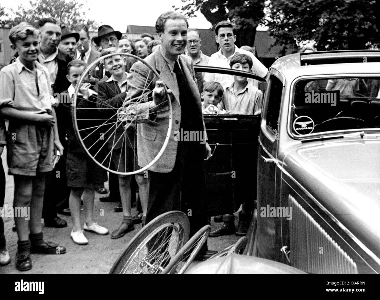 Reg harris cyclist hi-res stock photography and images - Alamy