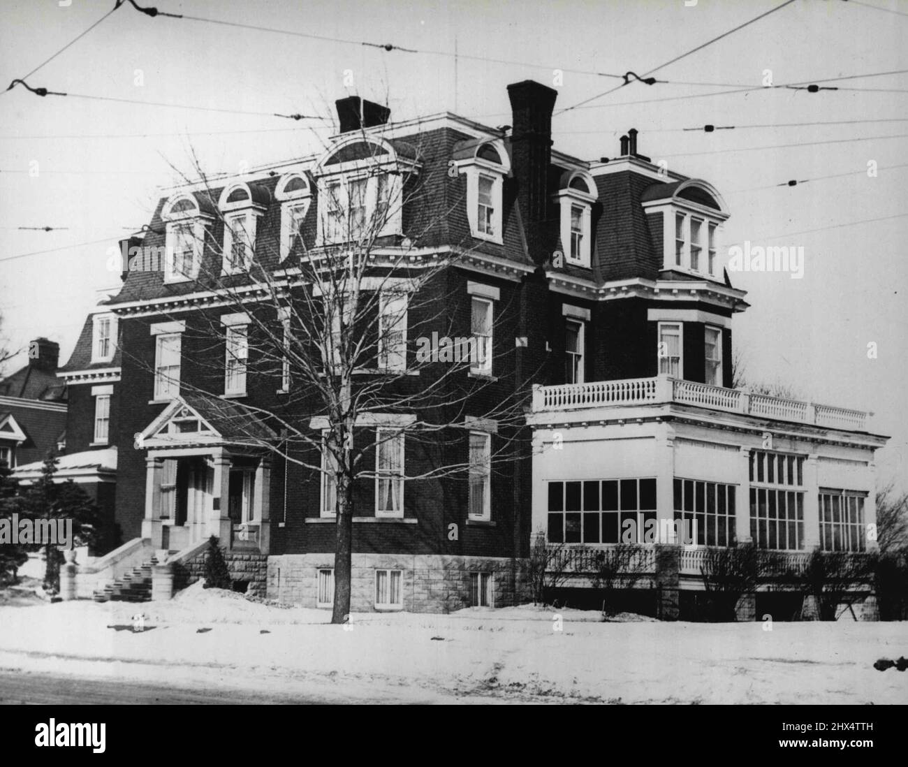 Soviet Embassy In Ottawa - This is the Soviet Embassy, at 285 Charlotte ...