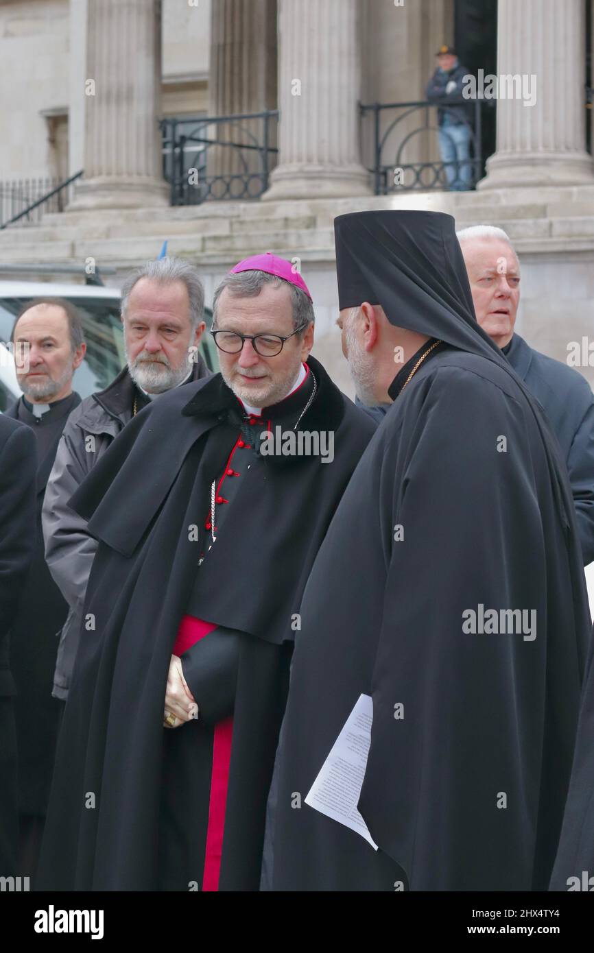 05/03/22 Religious Leaders gathered to pray for peace in Ukraine ...