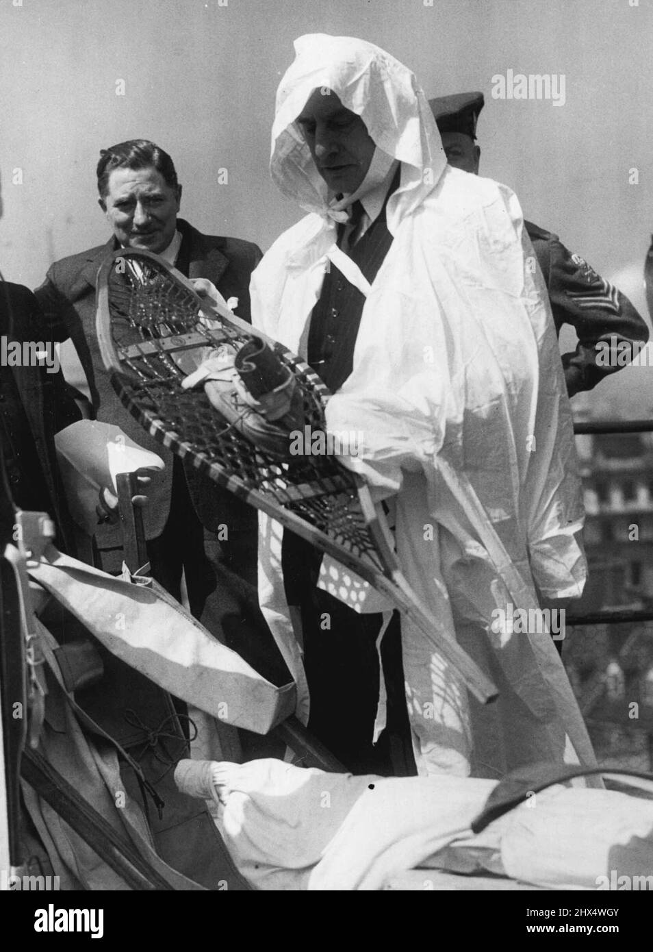 Mr leslie burgin hi-res stock photography and images - Alamy