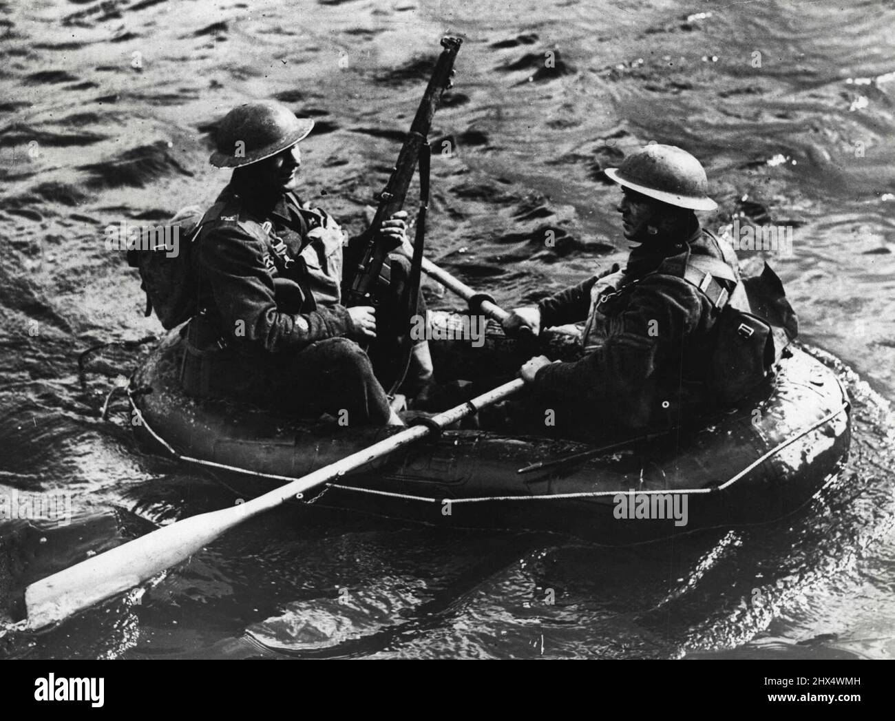 The York And Lancaster Regiment -- At exercise with collapsible boats ...