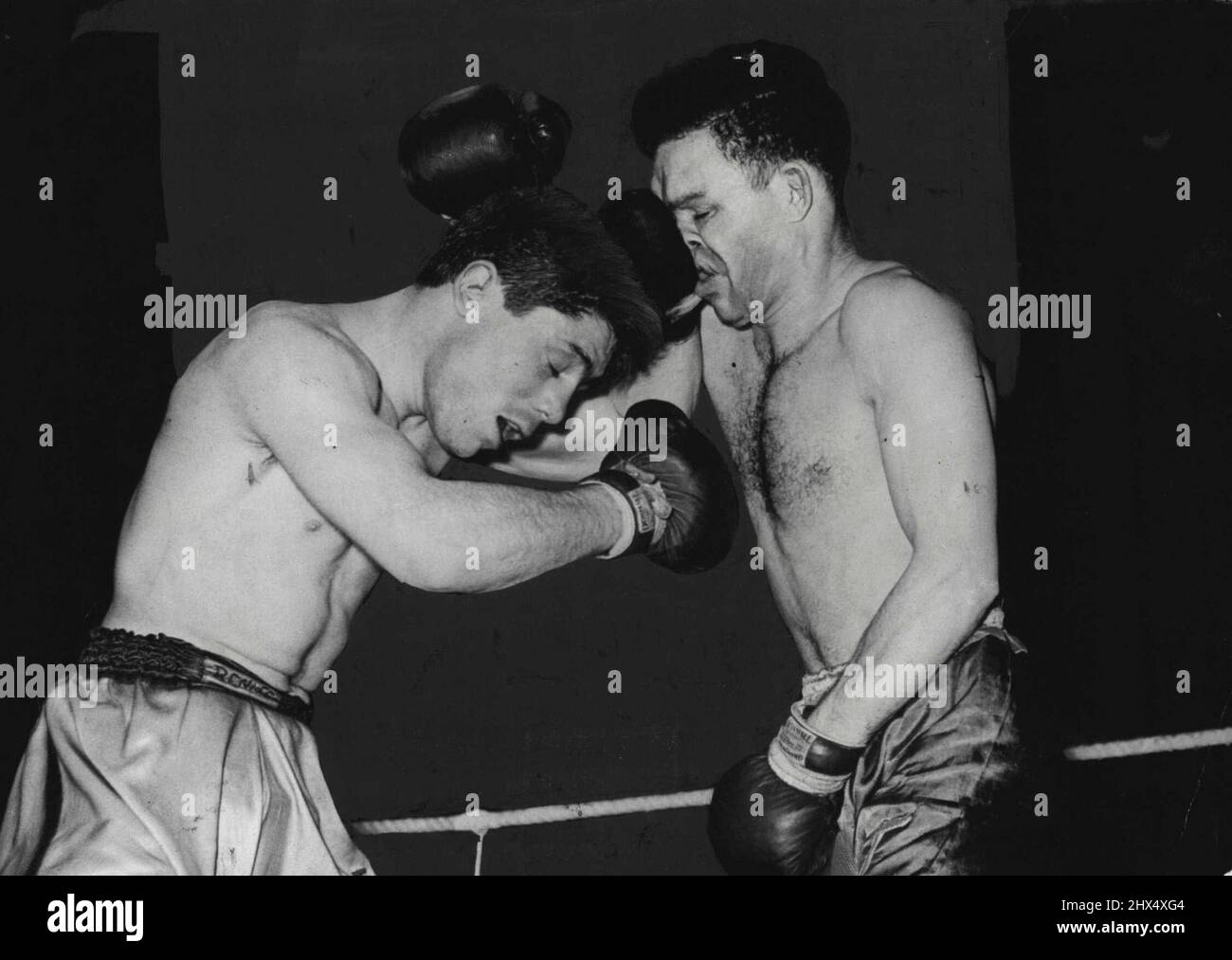 Boxing points victory hi-res stock photography and images - Alamy