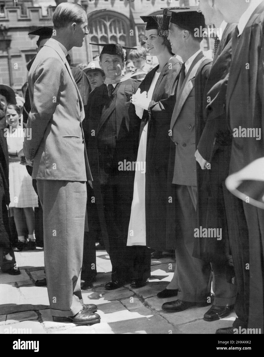 Prince philip mountbatten 1954 hi-res stock photography and images - Alamy