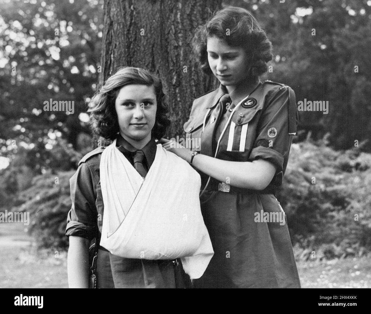 Girl Guides Frogmore 30.6.42. Queen Elizabeth & Princess Margaret a ...