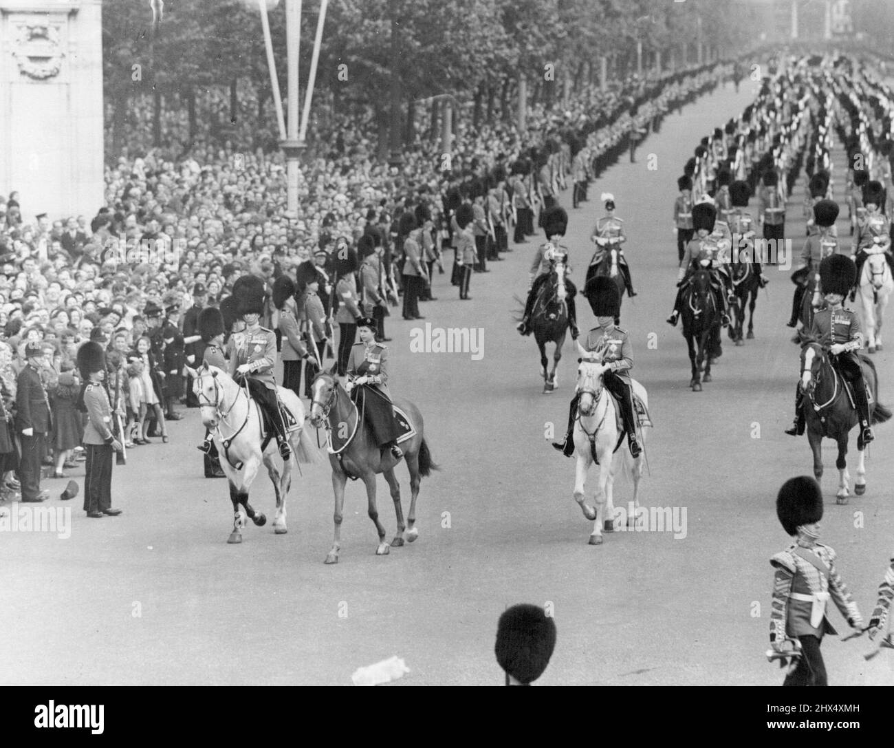 Queen Leads Her Guards Back To Palace After Trooping- The Queen at the ...