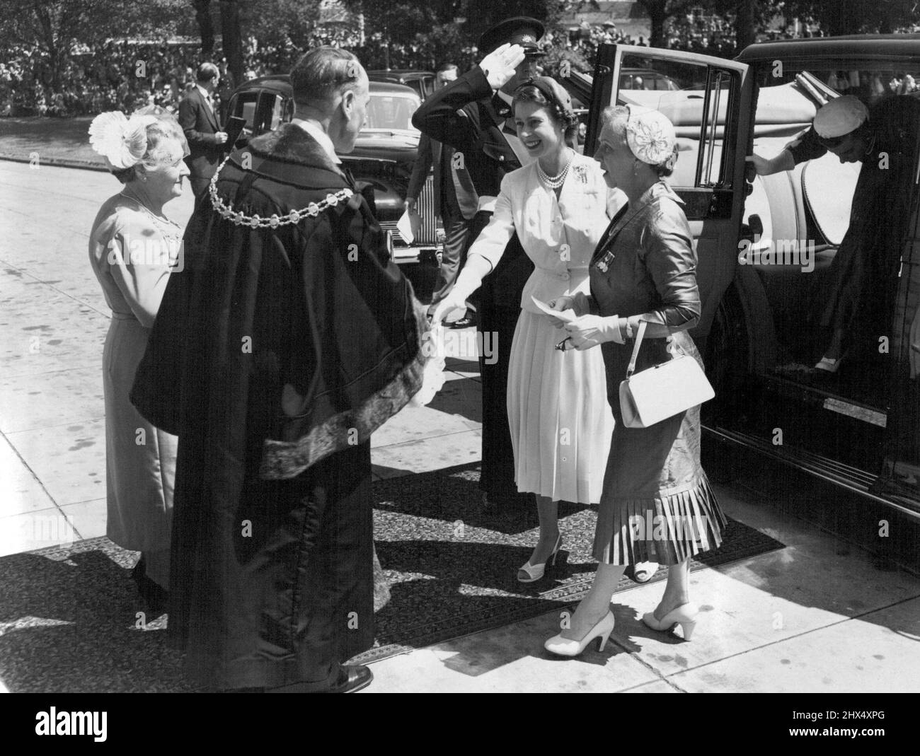 Royal Tour Melbourne Victoria. With a bright smile, the Queen steps ...