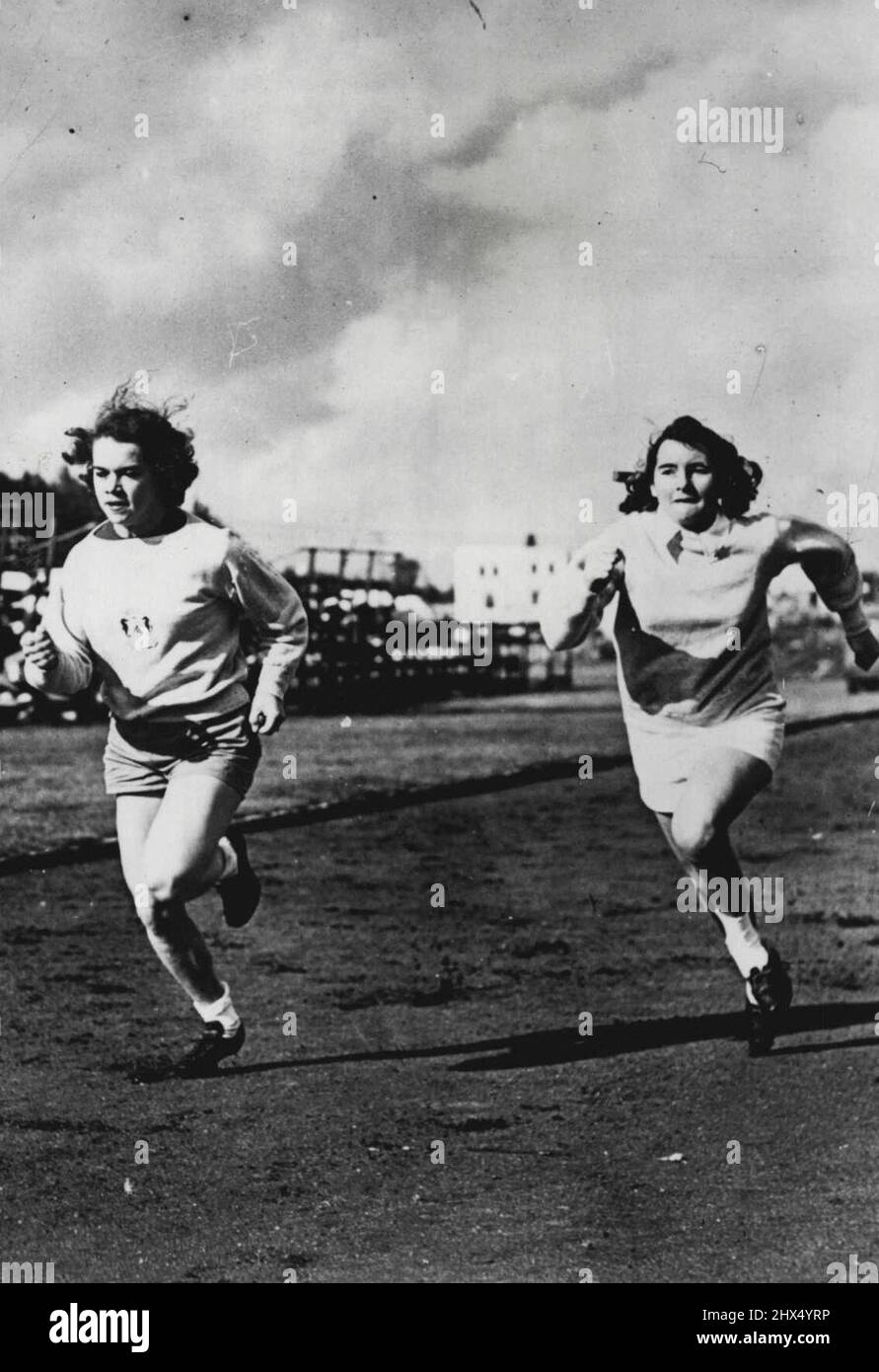 Bermudan Athletes For Olympic Games: Phyllis Lightbourne (left) aged 19 ...