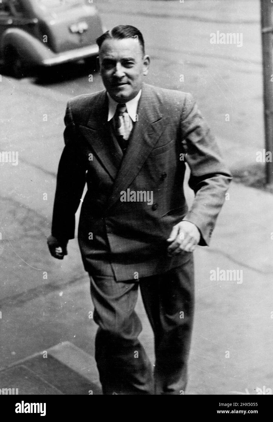 Dr. Reginald Stuart Jones, of Macquarie street, told the Acting-City ...