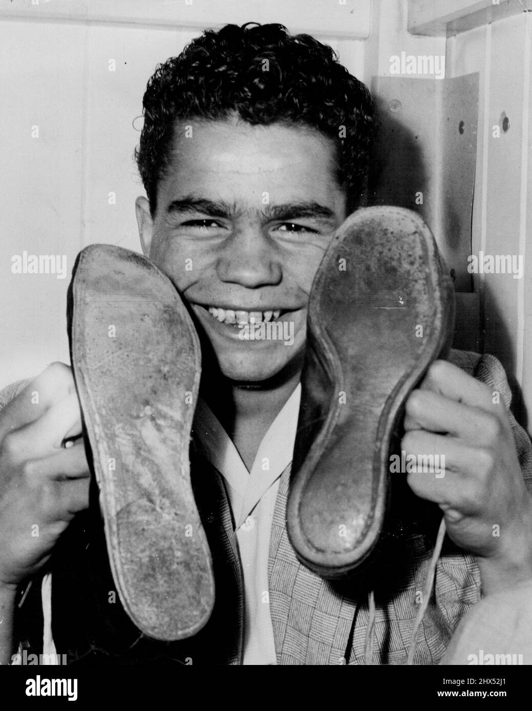 Crippled leg hi-res stock photography and images - Alamy