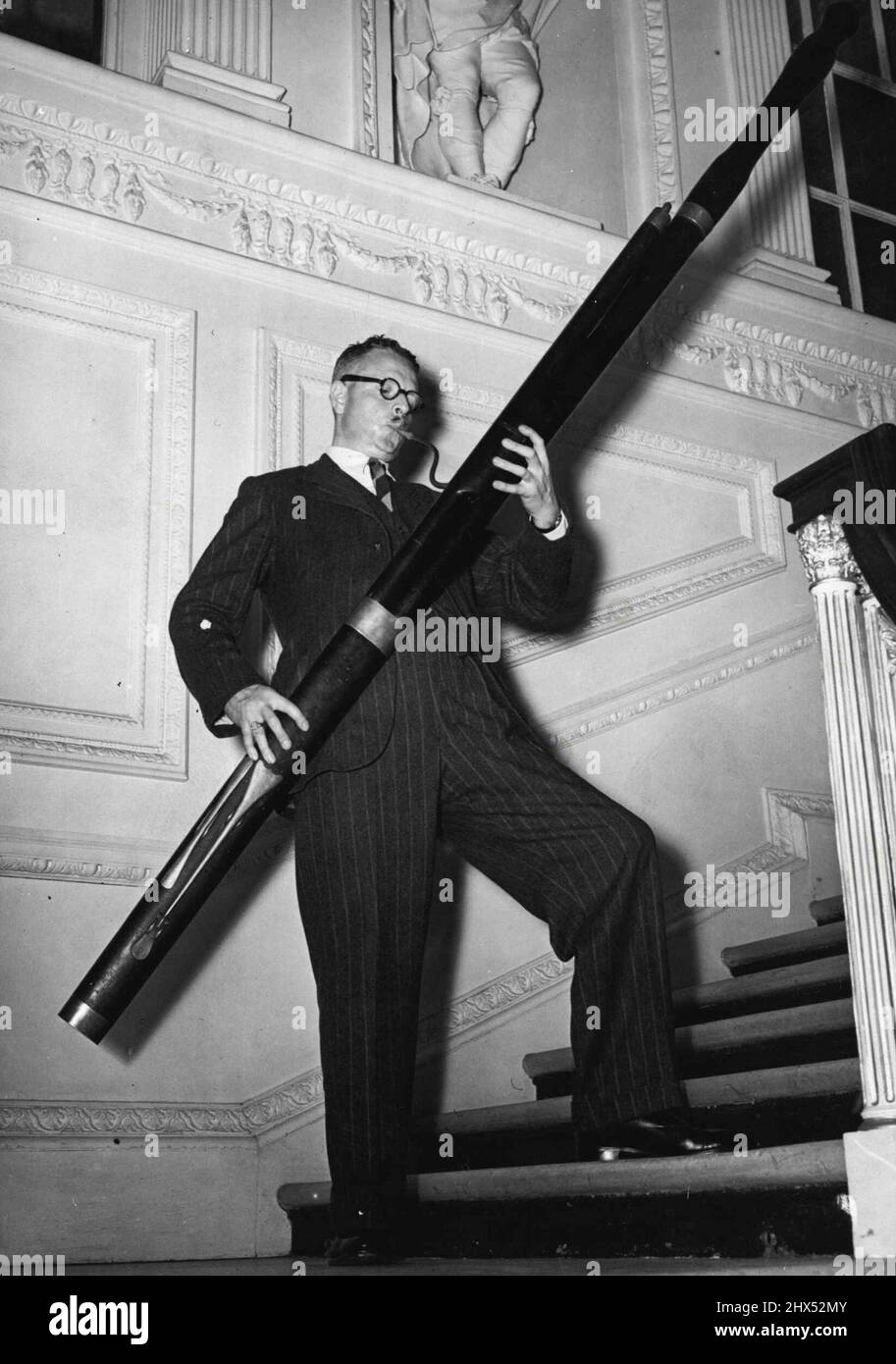 Ancient Musical Instruments Sound Again Echo Of Waterloo; They "Blew ...