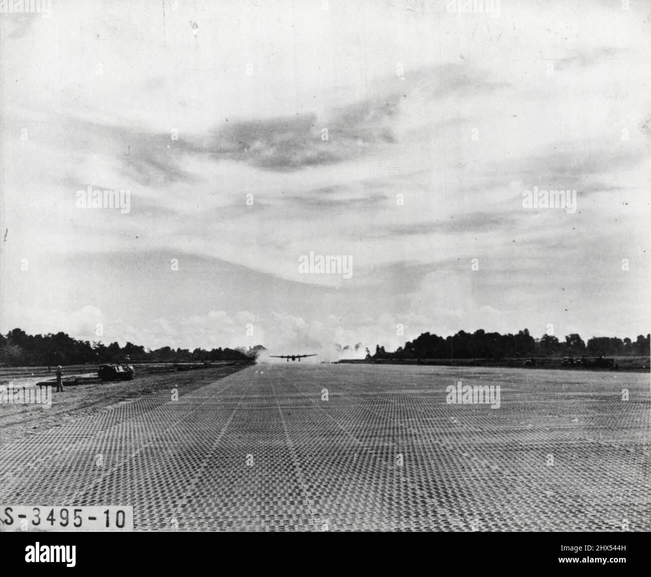 World war ii airfields hi-res stock photography and images - Alamy