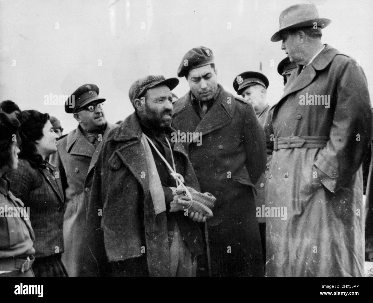 Greek guerrilla soldier hi-res stock photography and images - Alamy