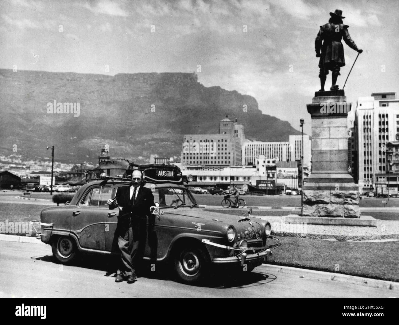 Jan van riebeeck statue hi-res stock photography and images - Alamy