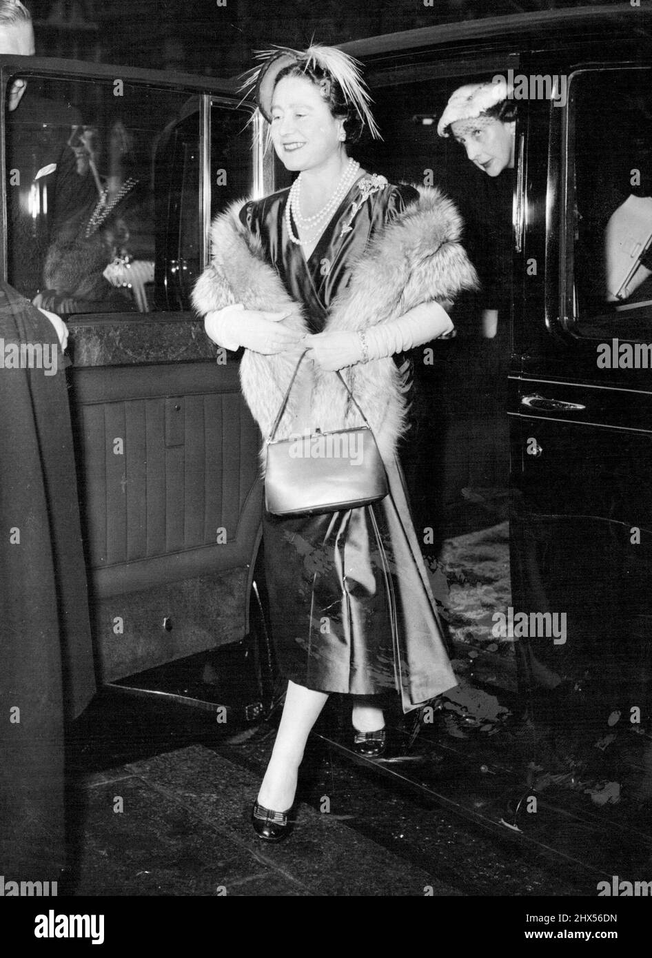 Queen Mother Wedding of Family Friend -- Queen Elizabeth the Queen ...