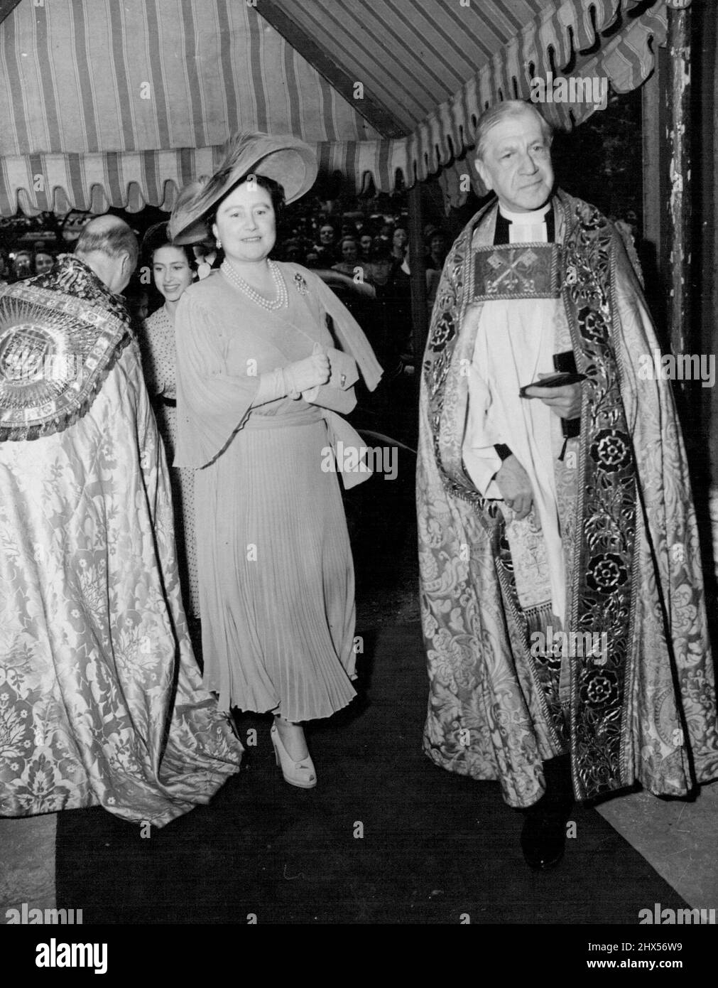 Lady longman hi-res stock photography and images - Alamy