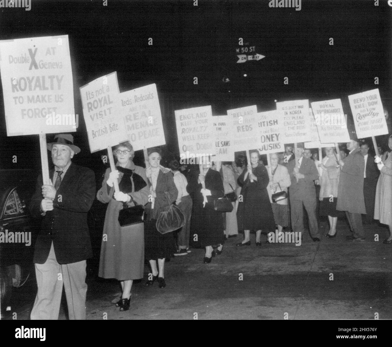 Queen Mother Gets Their Irish Up - These men and women, representing ...