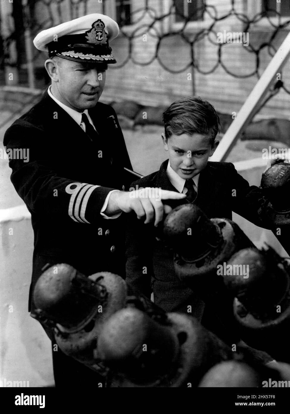 Cpt. I. Purvis - Fmrly In Command Of H.M.A.S, Rushcutter. August 31 ...