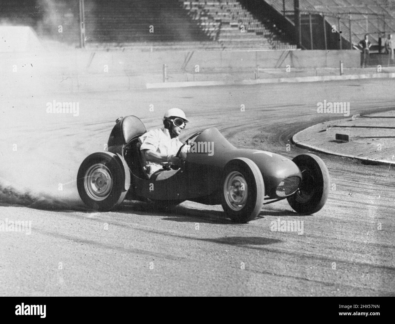 Sport - Motor Racing - Midget & Junior Racing. October 5, 1955 Stock ...