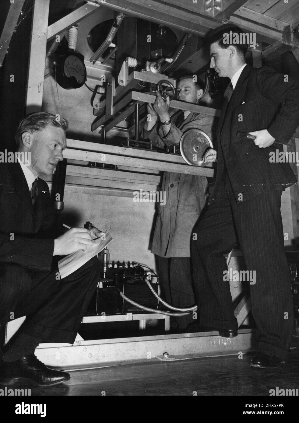 Physicians at the Melbourne University School of Physics prepare the ...