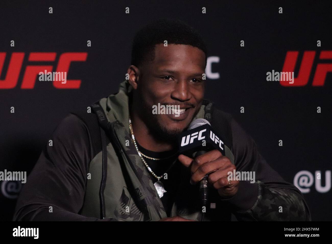 Karl roberson hi-res stock photography and images - Alamy