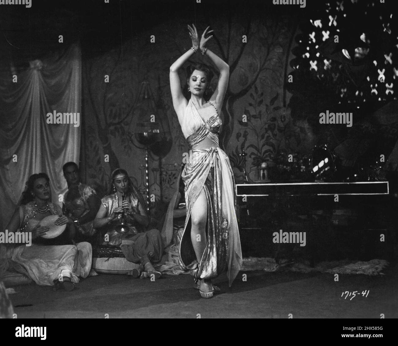 Eastern - Dancing. June 04, 1953. (Photo by Austin Stock Photo - Alamy