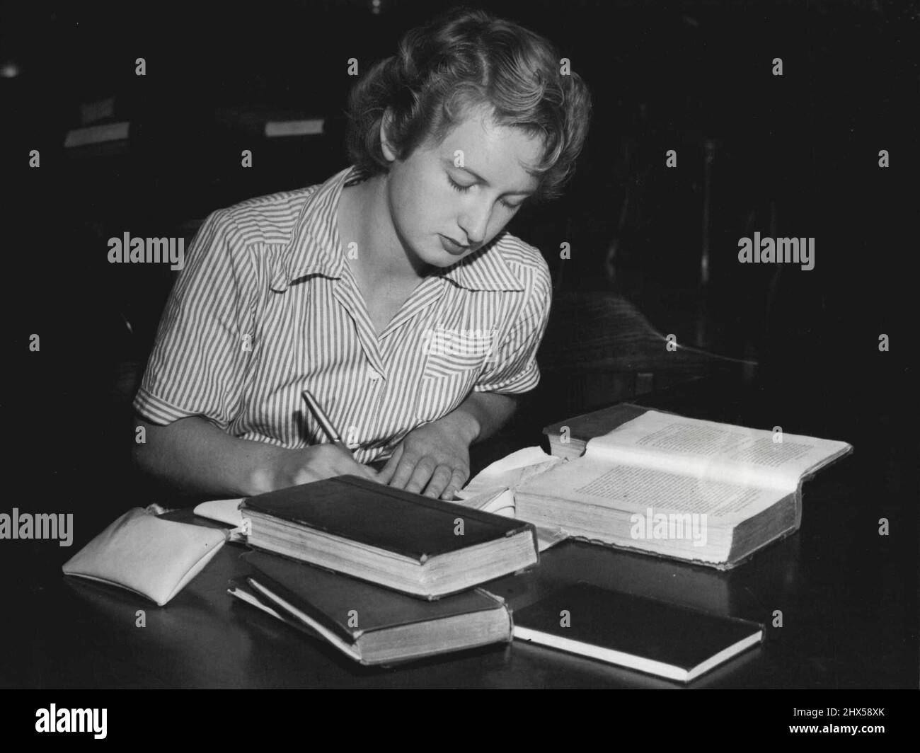 Miss elizabeth lancaster hi-res stock photography and images - Alamy