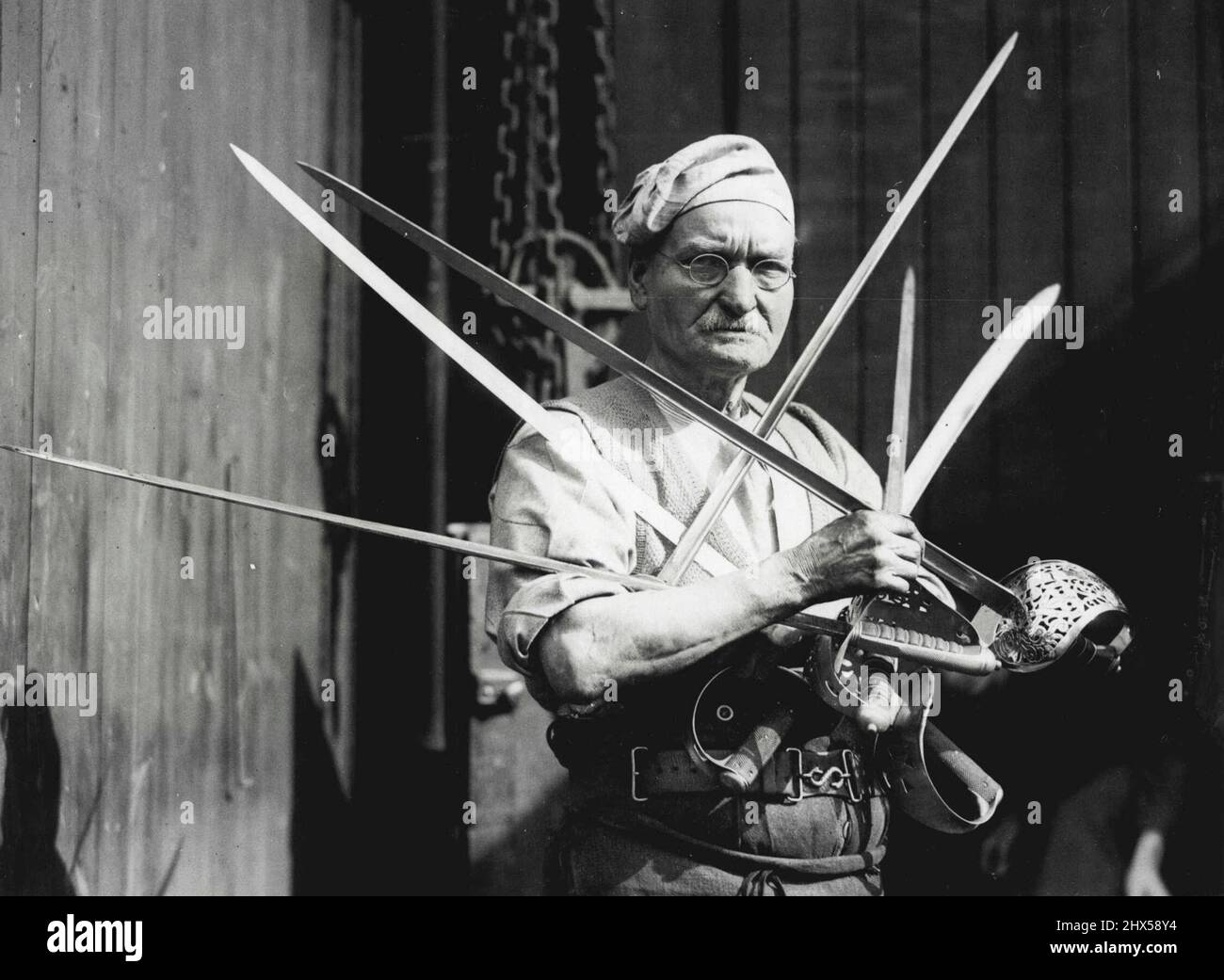 Mr tom beasley hi-res stock photography and images - Alamy