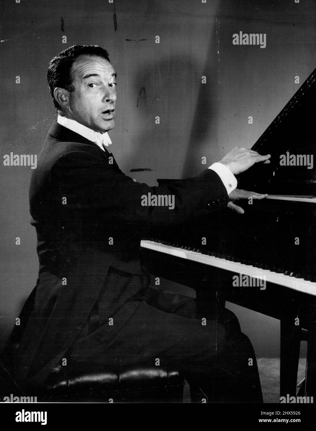 Victor borge hi-res stock photography and images - Alamy