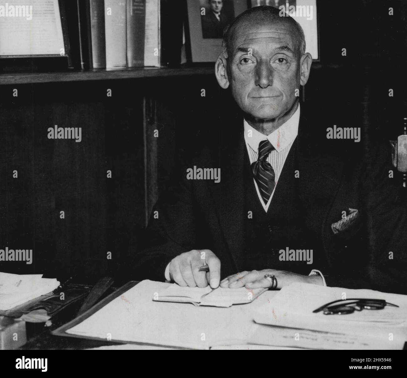 George broadbridge hi-res stock photography and images - Alamy