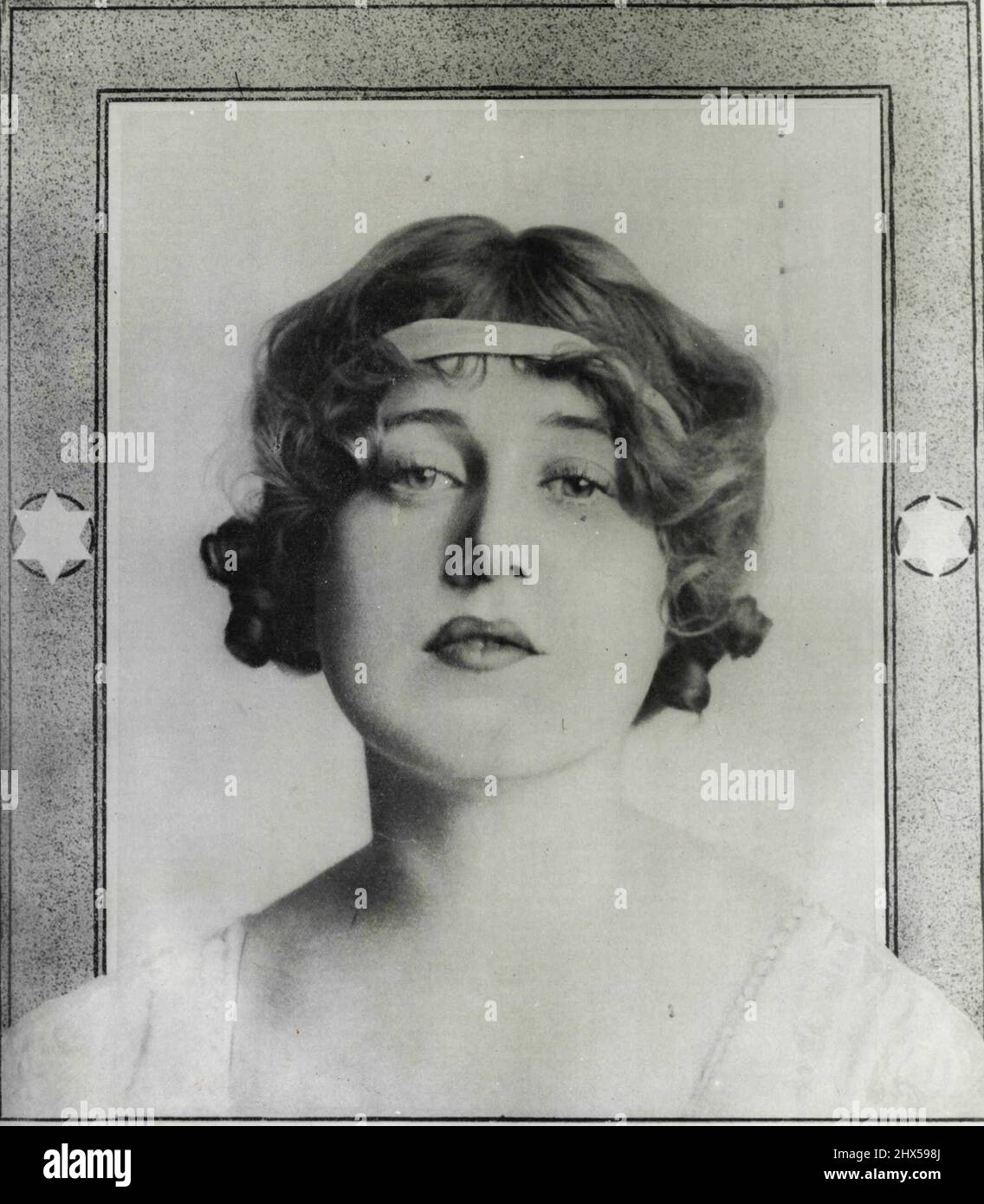 Christine dorothy brunton hi-res stock photography and images - Alamy