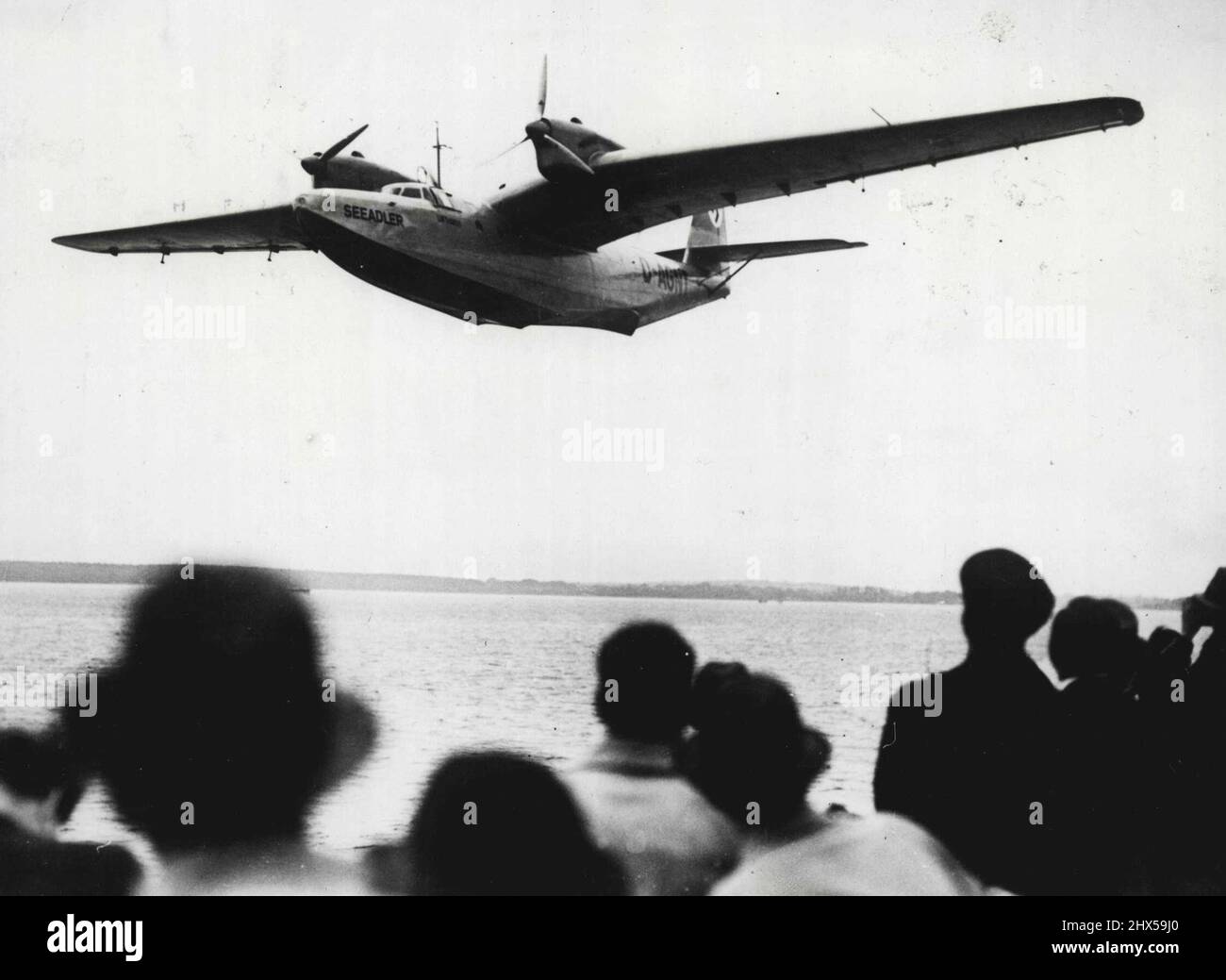 1938 flying boat hi-res stock photography and images - Alamy