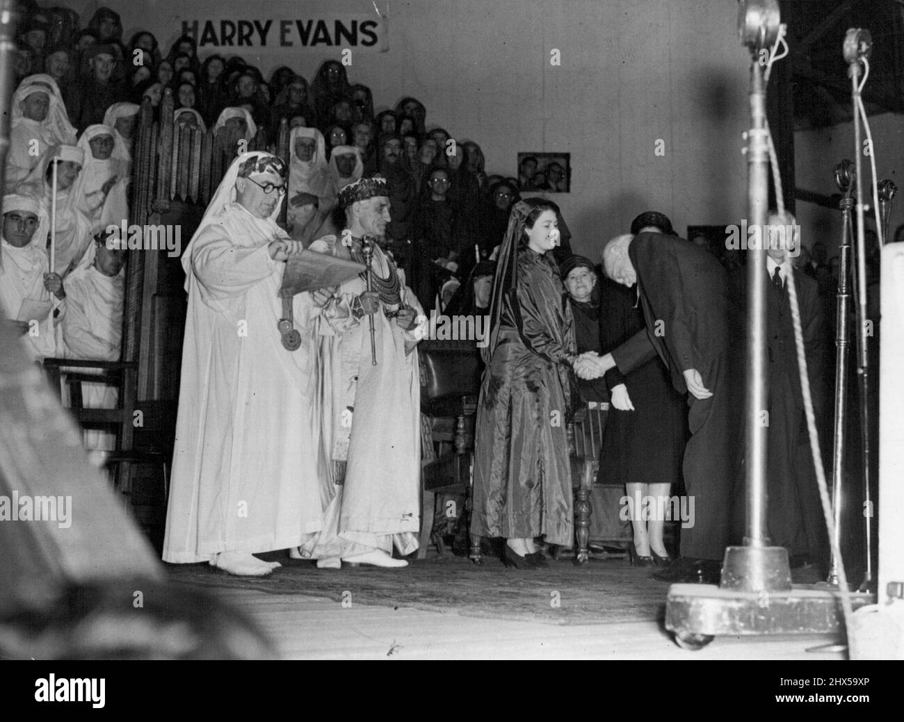 Elizabeth - Bard of Wales -- Princess Elizabeth visited Mountain, Ash ...