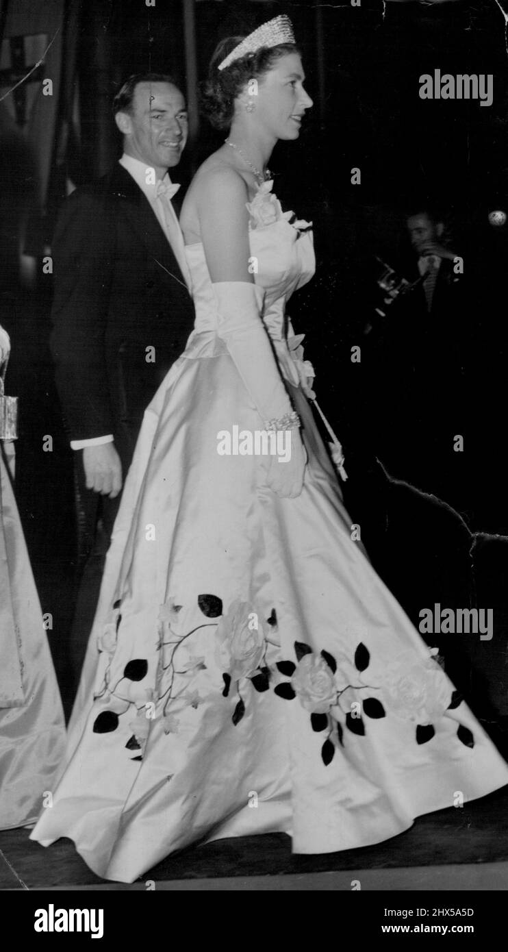 Queen elizabeth ii 1954 sydney hi-res stock photography and images - Alamy