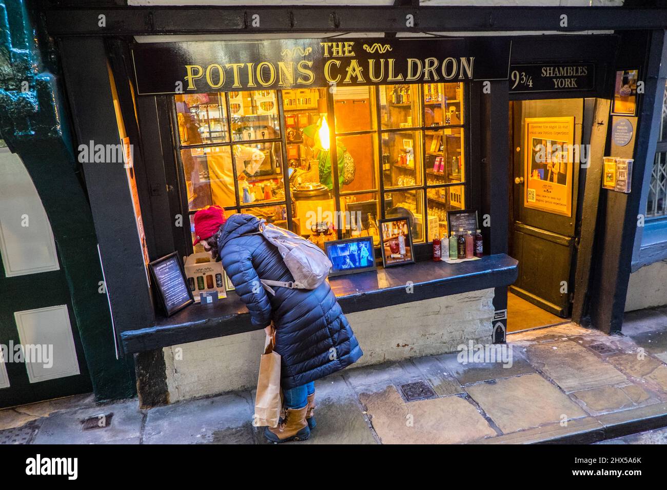 The Potions Cauldren,shop,selling,magic,potion,drinks,along,The ...