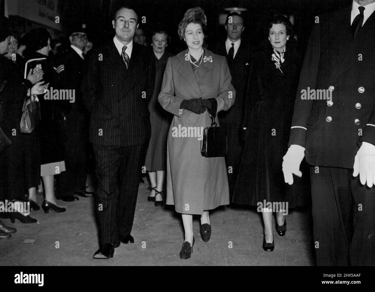 Princess Elizabeth At Ideal Home Exhibition - Princess Elizabeth wears ...