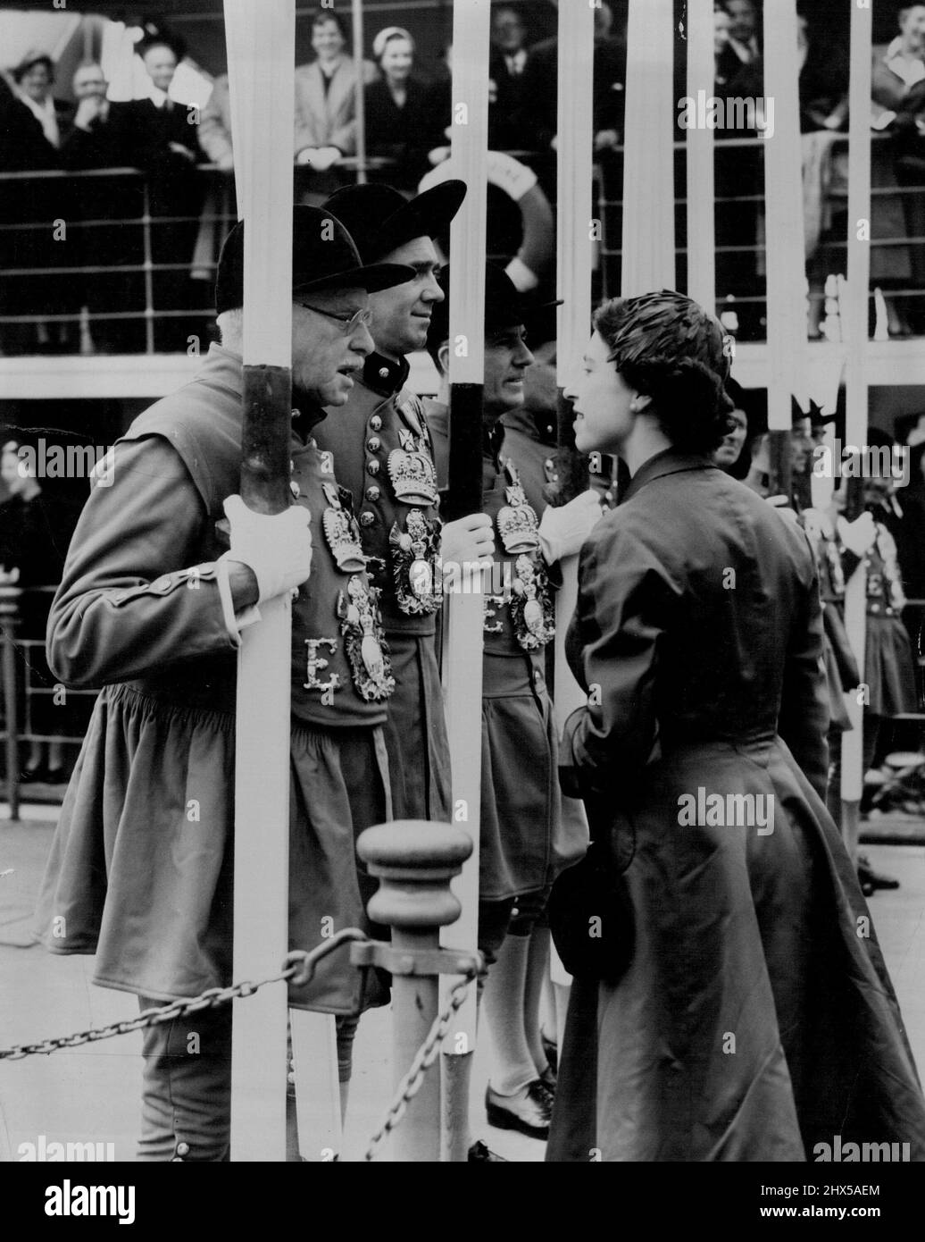 The Queen Inspects Her Watermen -- A close-up Her Majesty The Queen ...