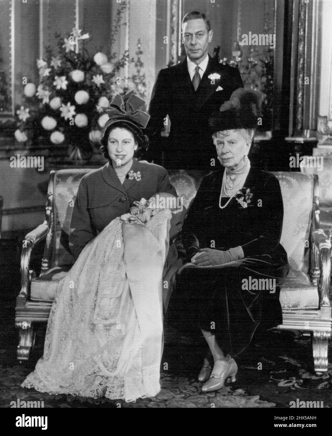 Four Generations of Britain's Royal Family - The royal line of Windsor ...