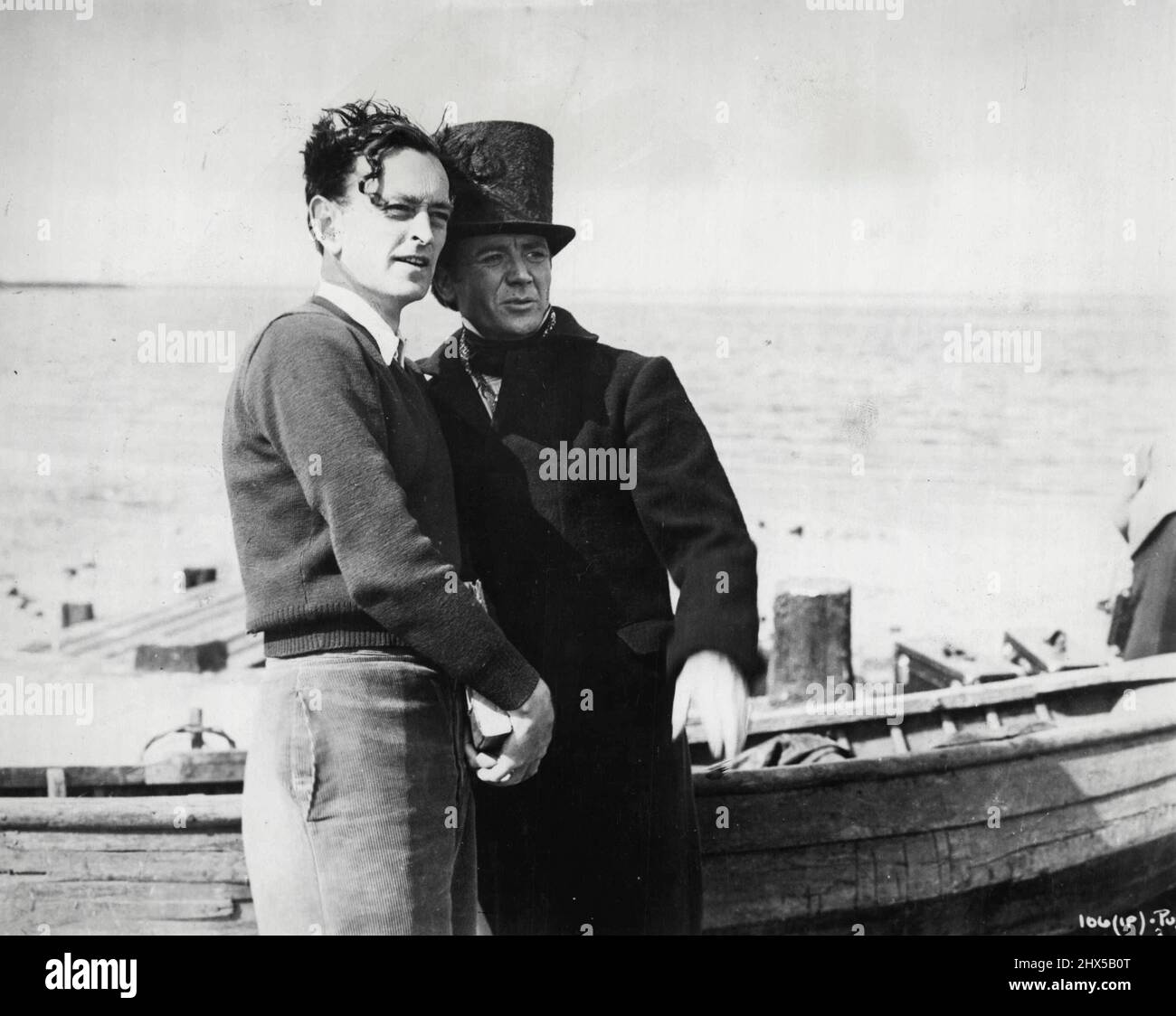 David Lean (director) and John Mills (star) of Dickens' "Great ...