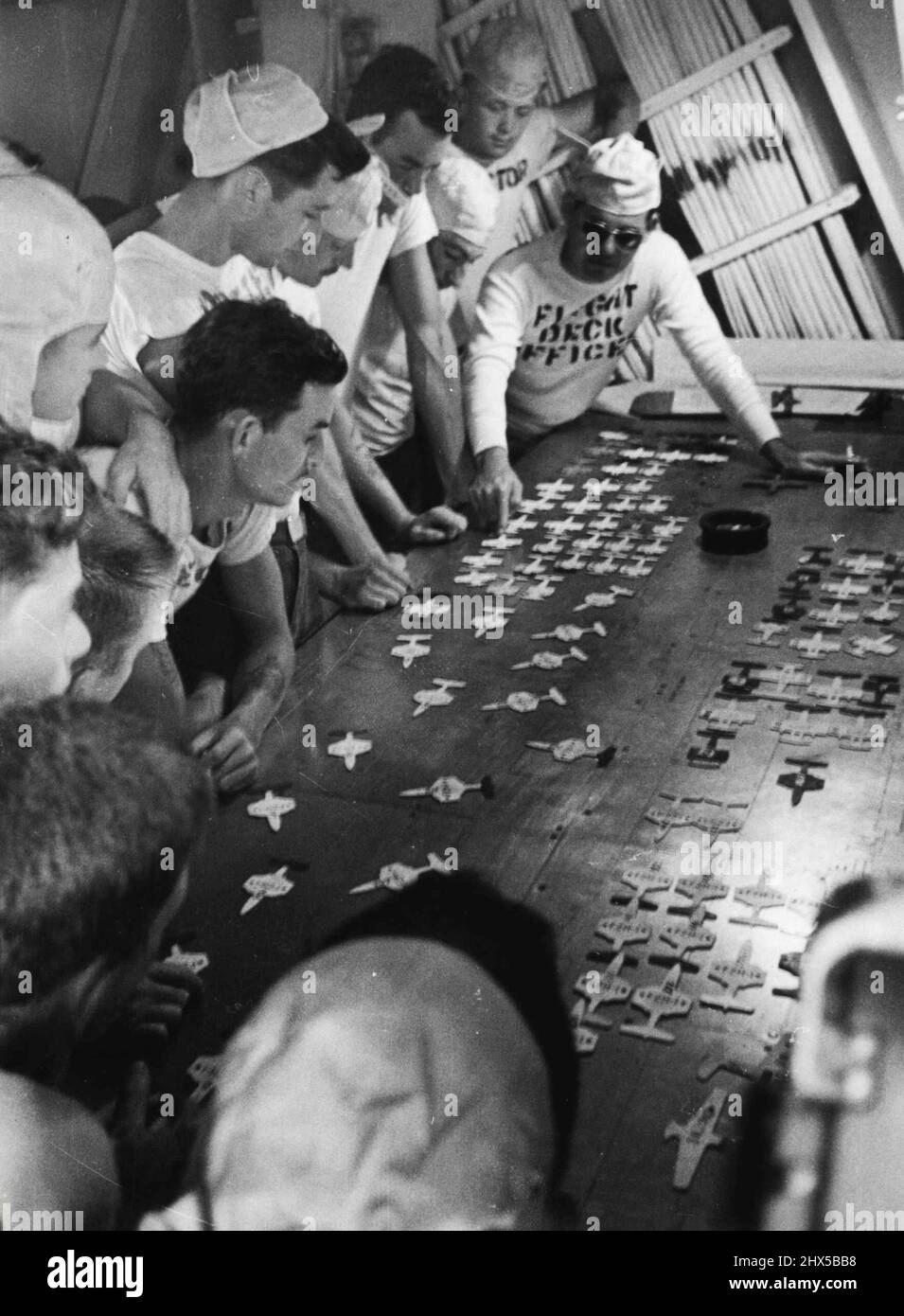 Look magazine 1952 hi-res stock photography and images - Alamy