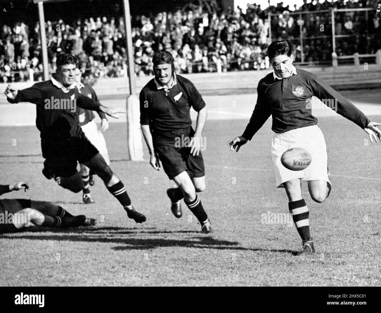 Brian Piper clears in a dangerous ***** Thornton (center) and Harry ...