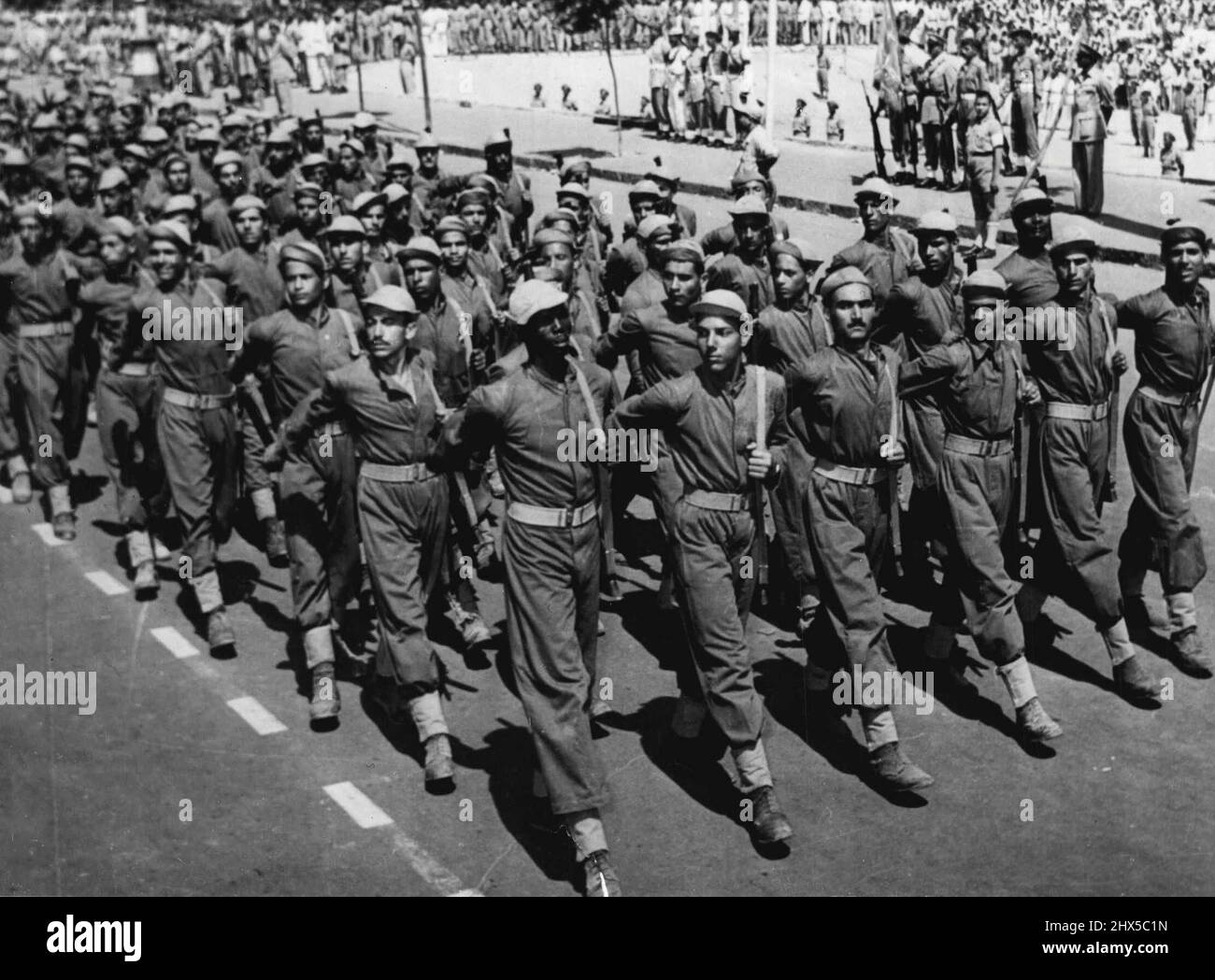 Egyptian Commandos On Parade -- Egyptian Commandos March smartly past ...