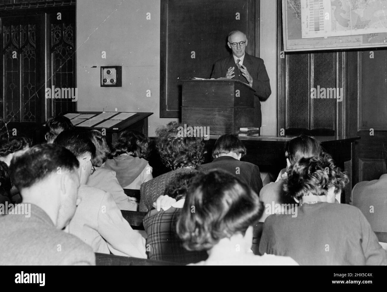 Australian university classroom hi-res stock photography and images - Alamy