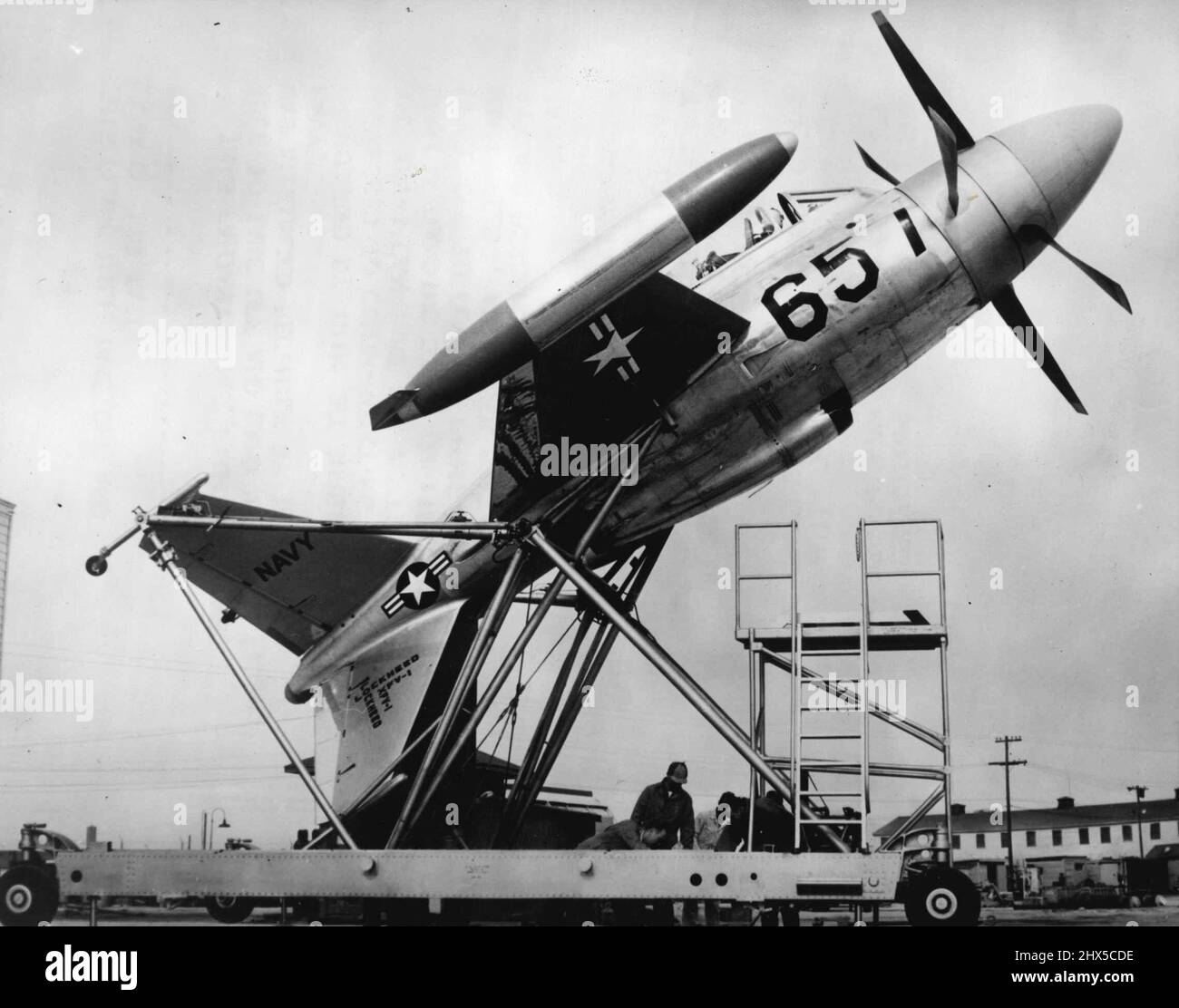 Navy aircraft pogo hi-res stock photography and images - Alamy