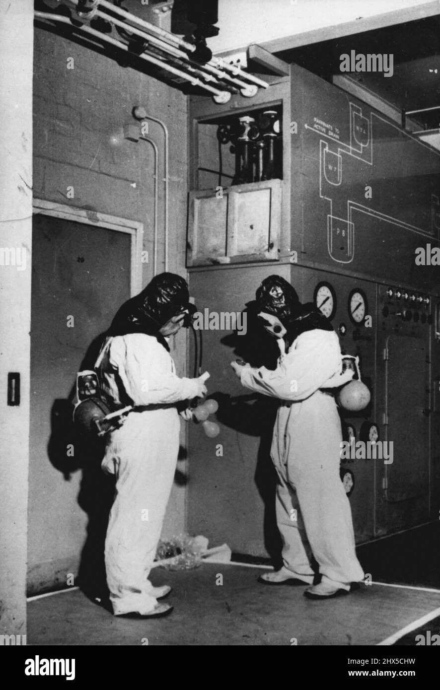 Making atomic bomb Black and White Stock Photos & Images - Alamy Making atomic bomb Black and White Stock Photos & Images - Alamy