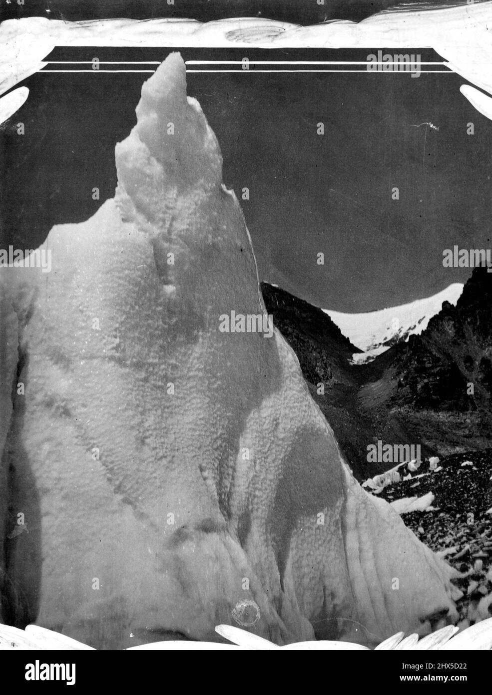 The Mount Everest Expedition An example of one of the wonderful ice ...