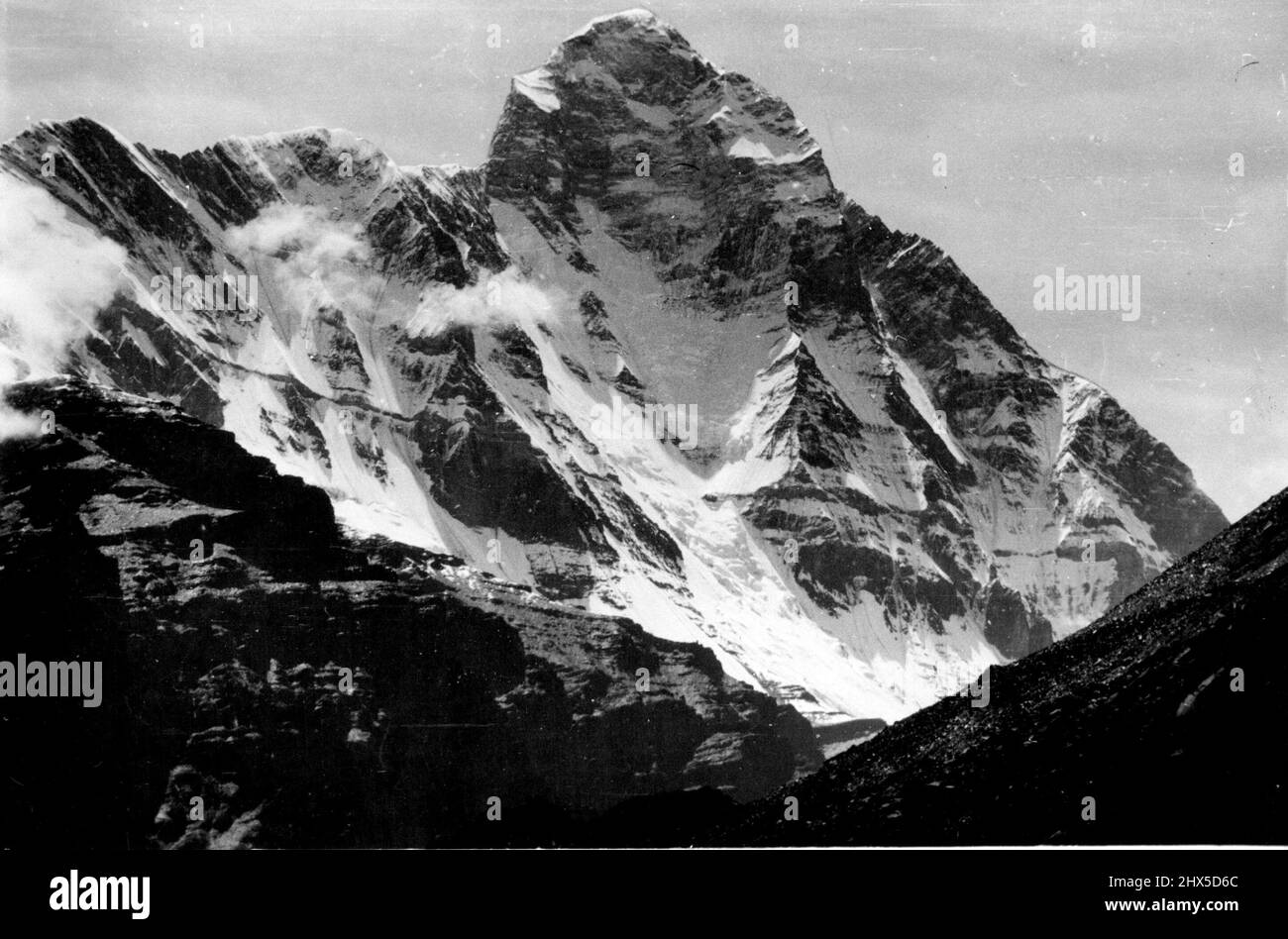 Mount nanda devi hi-res stock photography and images - Alamy